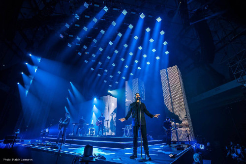 Ayrton Magicpanel-R mit Andreas Bourani auf „Hey-Tour”